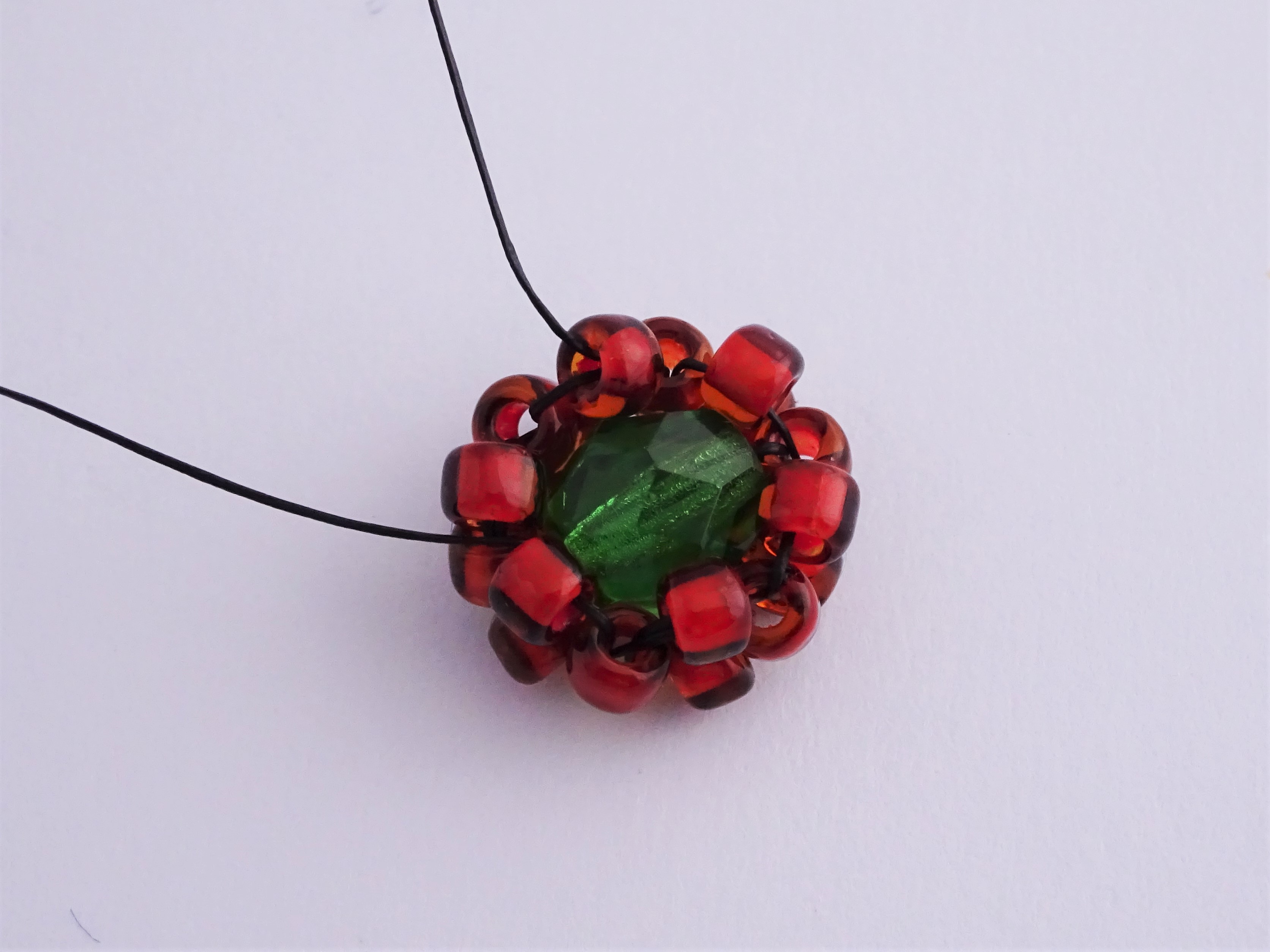 Easy Beaded Bezel Beadweaving Tutorial – The Artisan Duck