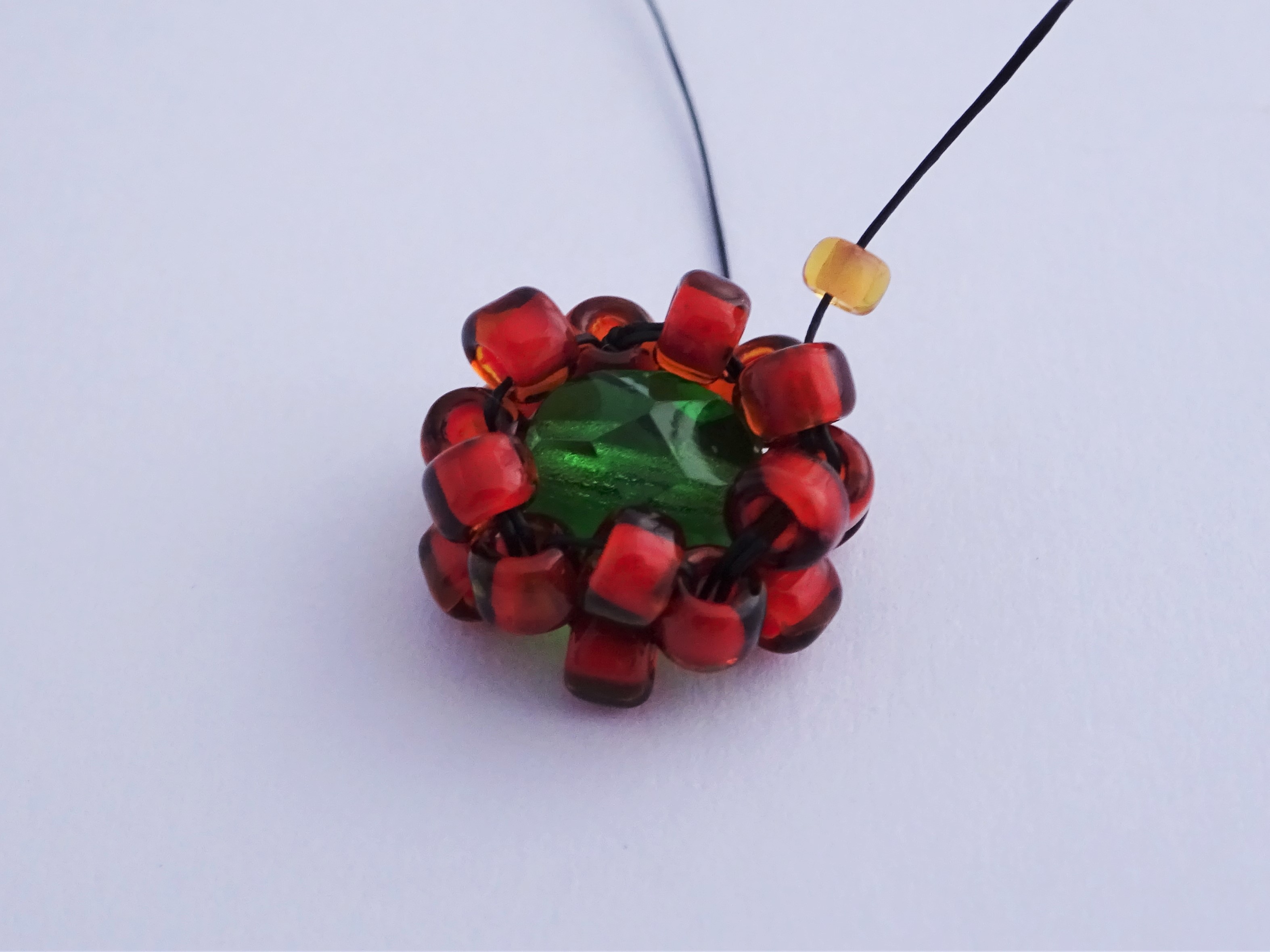 Easy Beaded Bezel Beadweaving Tutorial – The Artisan Duck