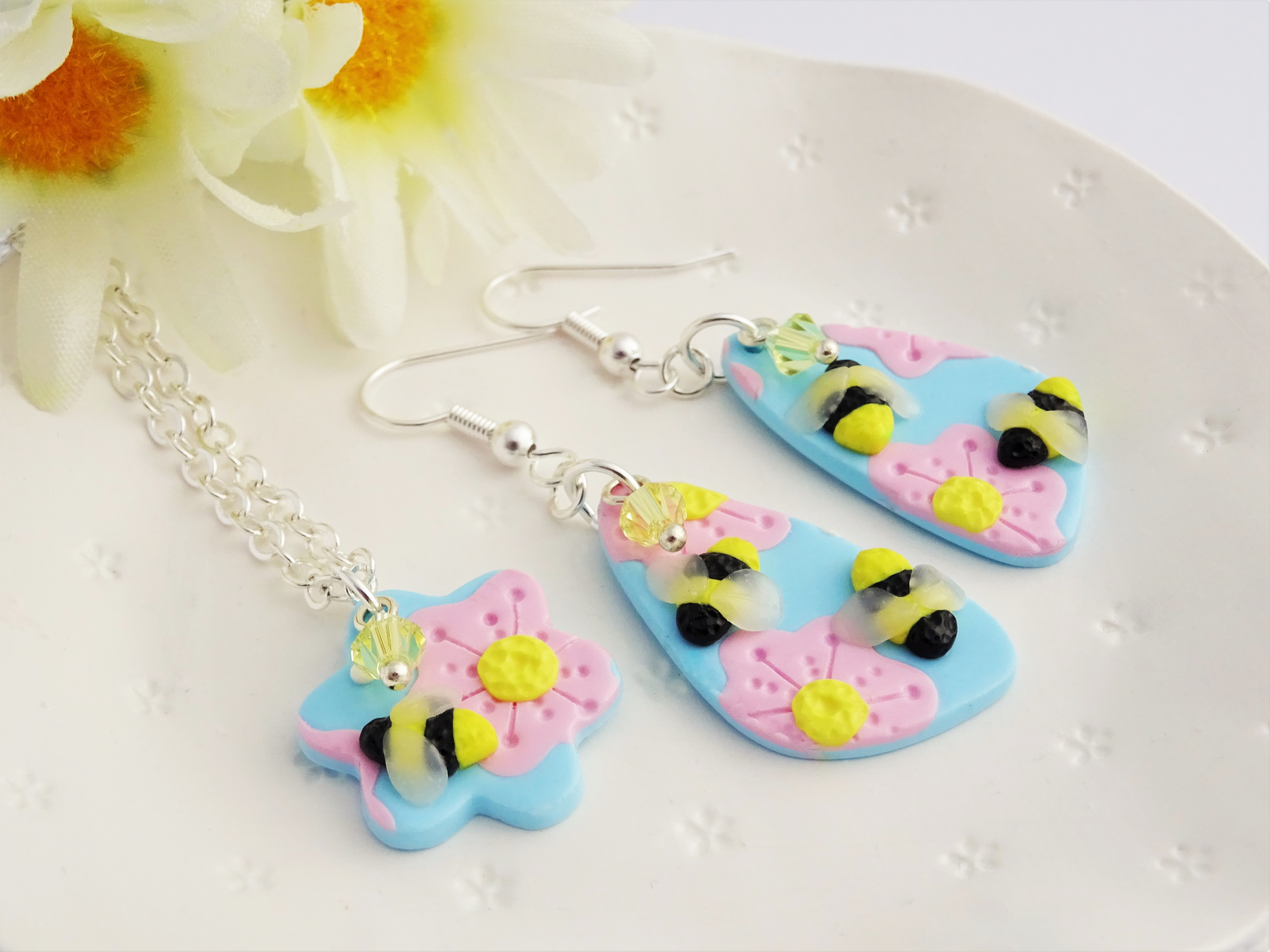 Cute Bee Polymer Clay Slab How To – The Artisan Duck