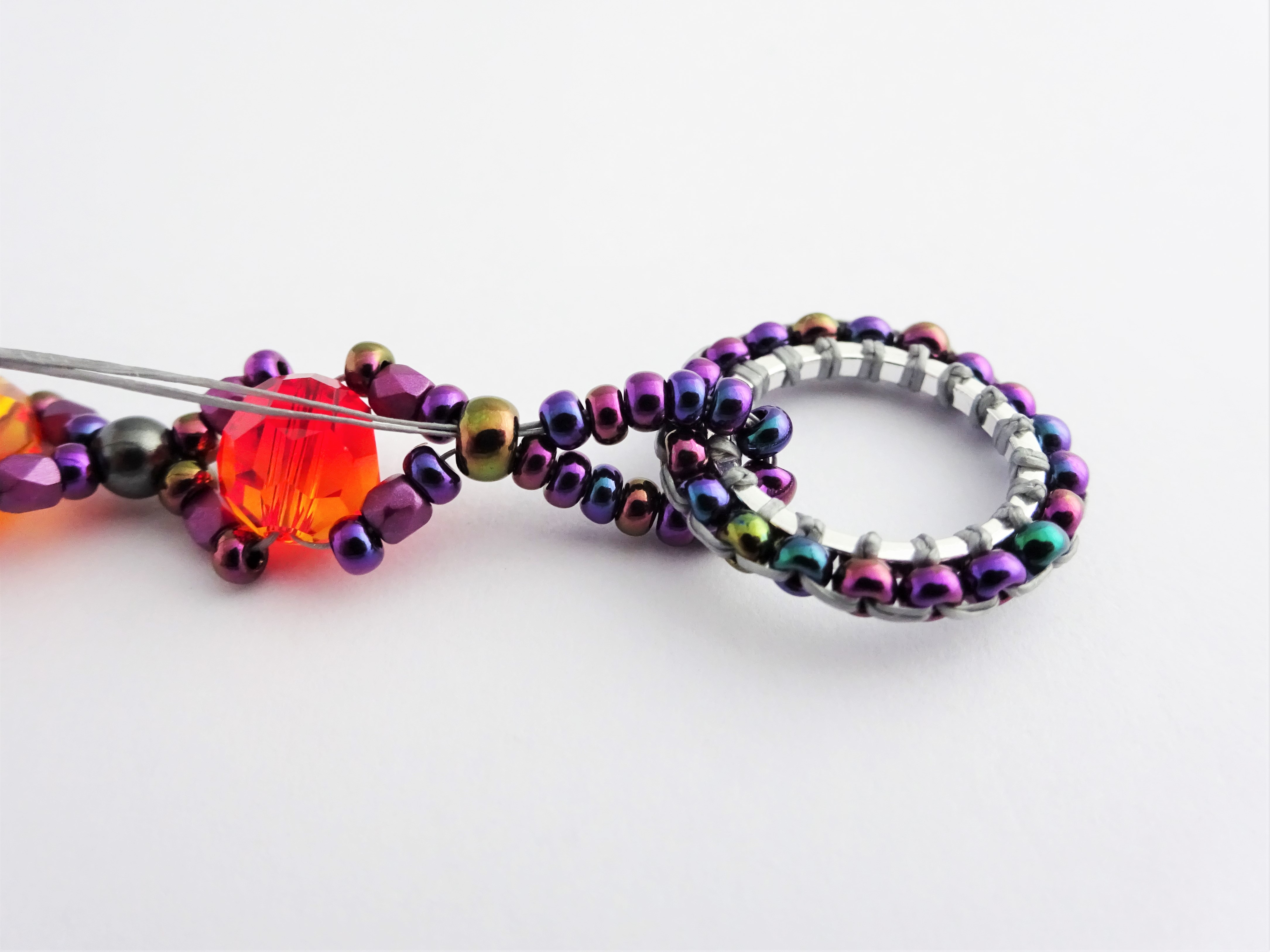 Beadweaving Charm Bracelet Tutorial – The Artisan Duck