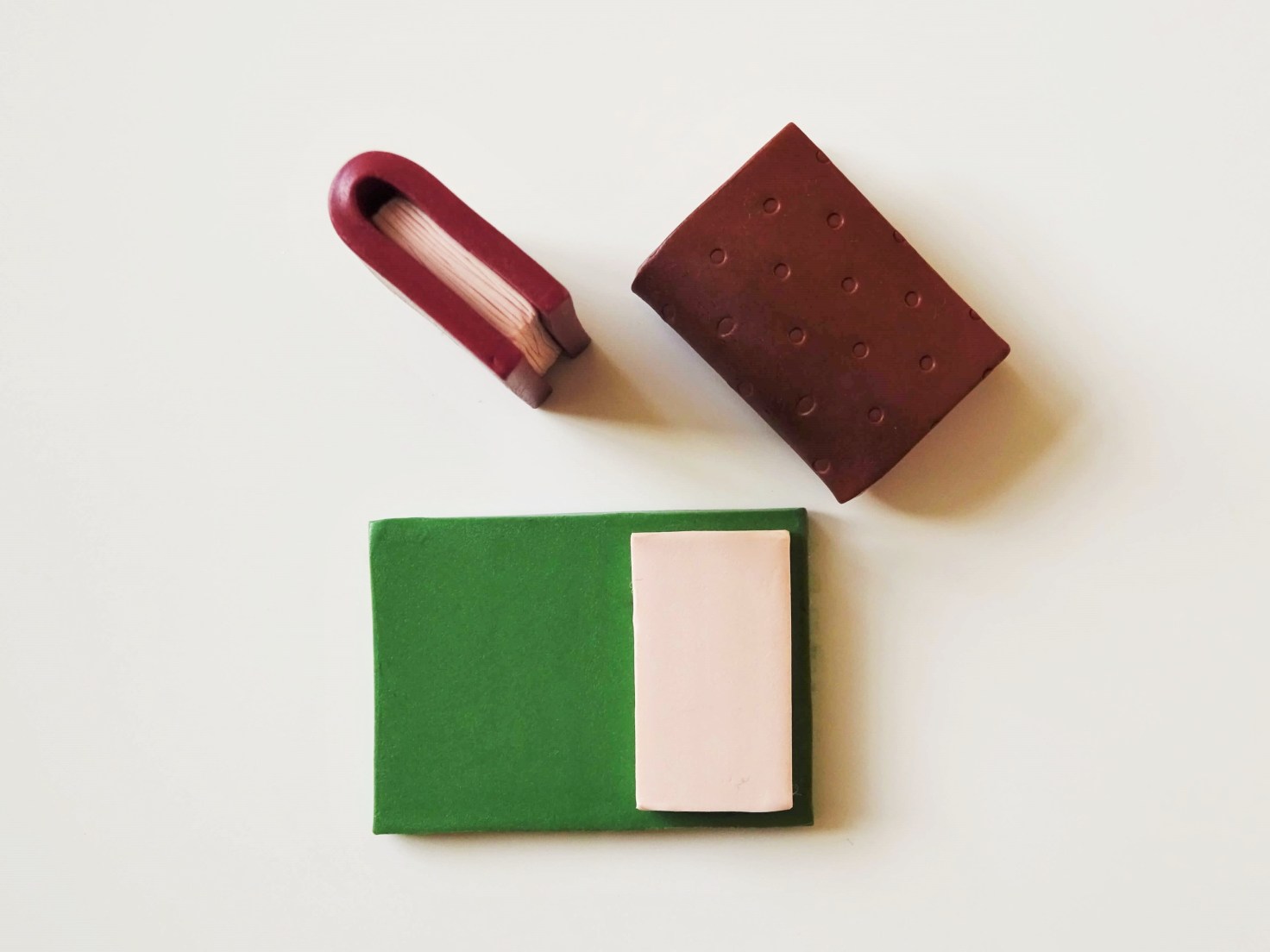 How To Make Polymer Clay Vintage Books – The Artisan Duck
